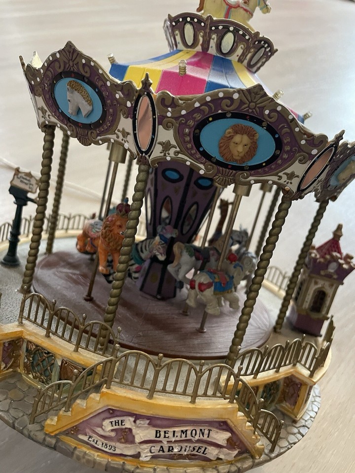 CAROLE TOWNE COLLECTION Lemax Belmont Carousel Christmas Village 2004 ...