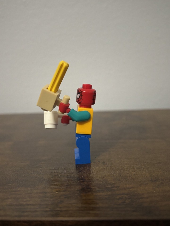 Spider-Man in Letter Jacket LEGO Marvel Super Heroes MiniFigure 76196 ...