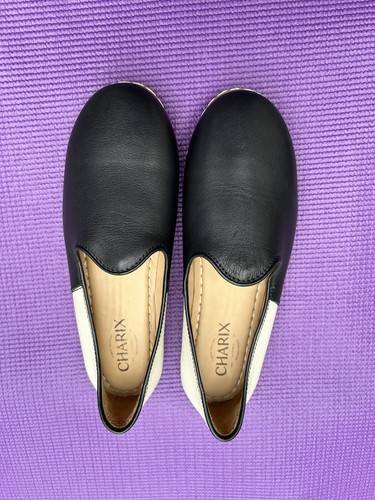 Charix Artisan Black & Ivory Flat Leather Loafers Womens Shoes Size EU ...