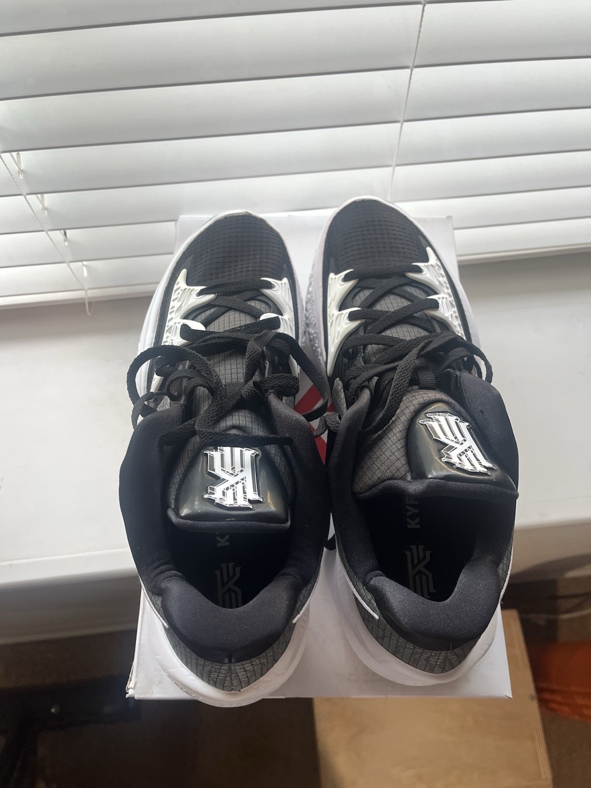 Nike Kyrie Flytrap 4 Men's Basketball Shoes Black/Cool Gray Size 15 | eBay