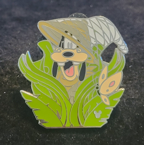 2005 Goofy Butterfly Net Hidden Mickey Animal Kingdom Trading Lapel ...