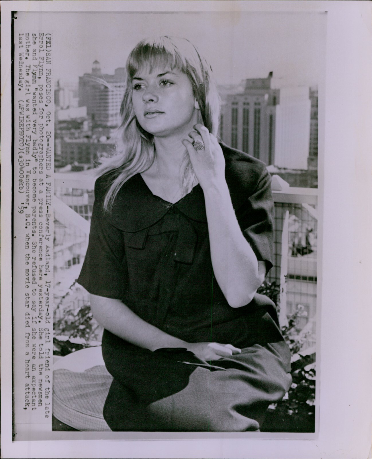 LG883 1959 Wire Photo WANTED A FAMILY Girlfriend of ERROL FLYNN BEVERLY ...