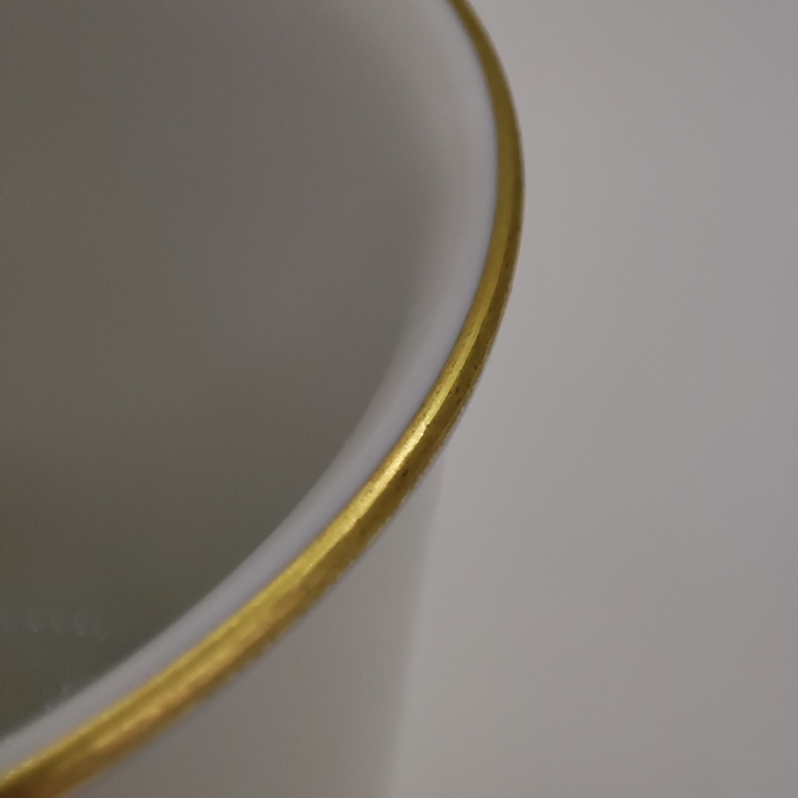 Augarten Wien kleiner Becher Alt Wiener Streuröschen,Vase Goldrand,H 5 ...