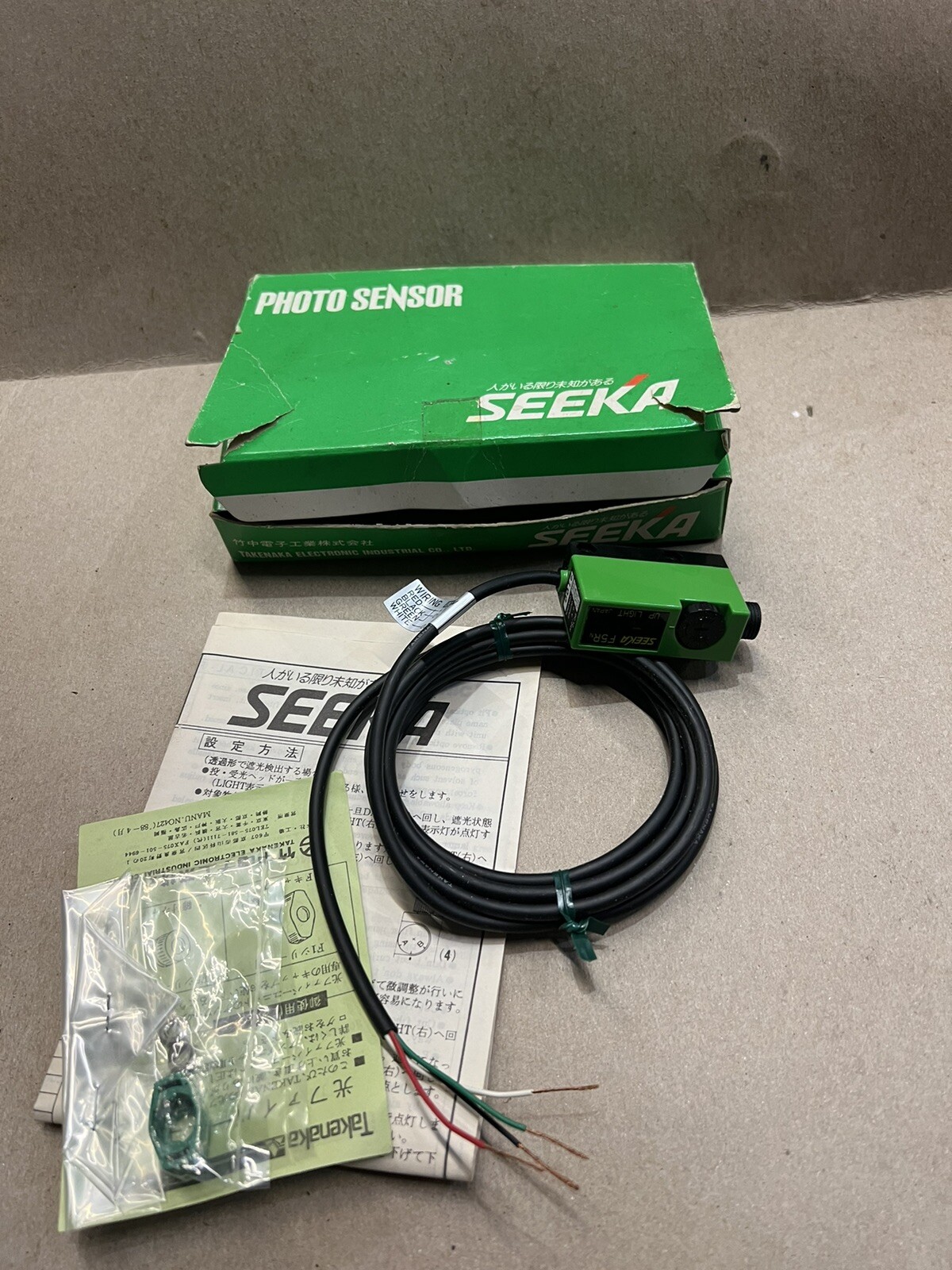 NEW Takenaka Seeka F5RN Fiber Photo Optic Sensor | eBay