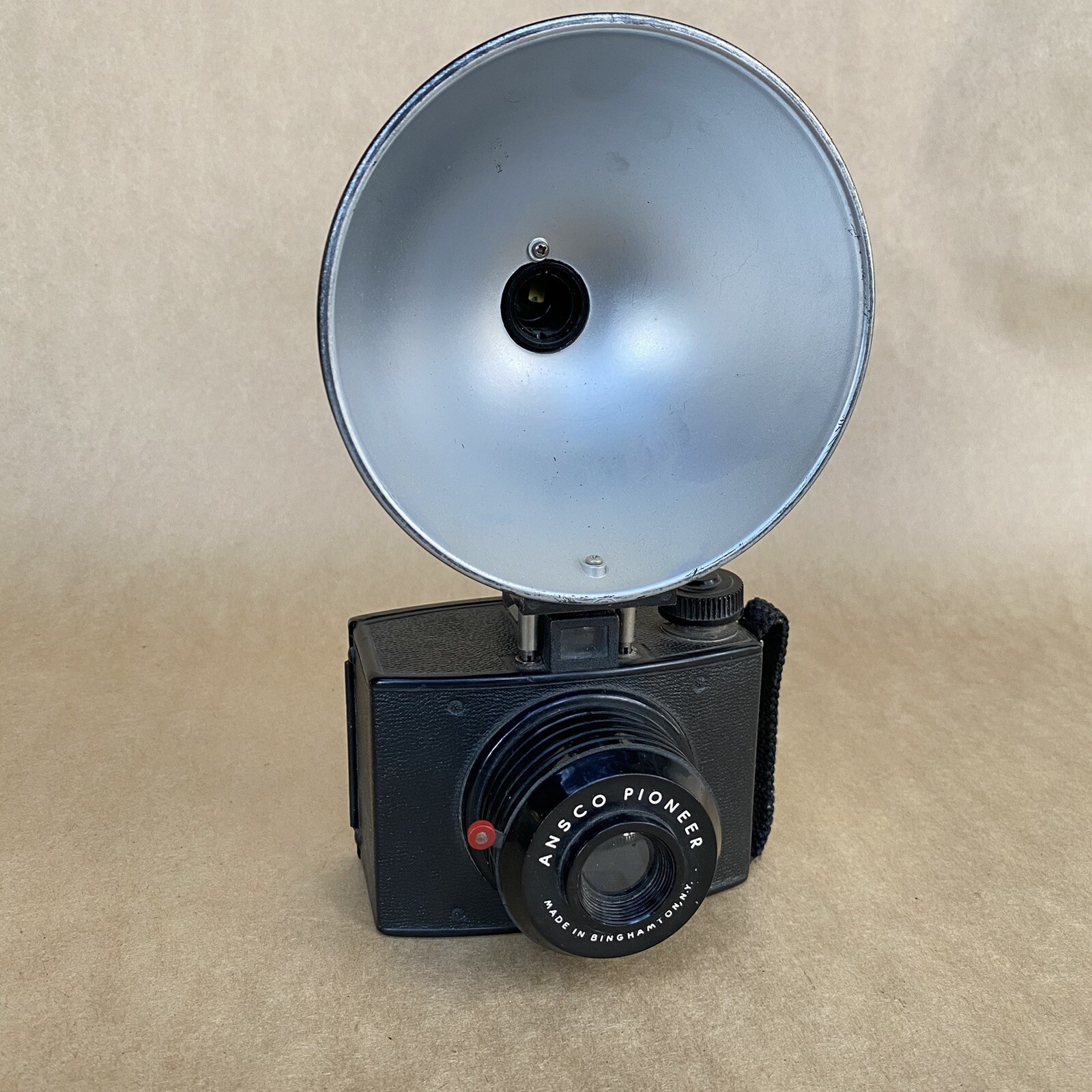 Agfa Ansco Pioneer Vintage Box Film Camera W/ Flash Attachment - GOOD ...