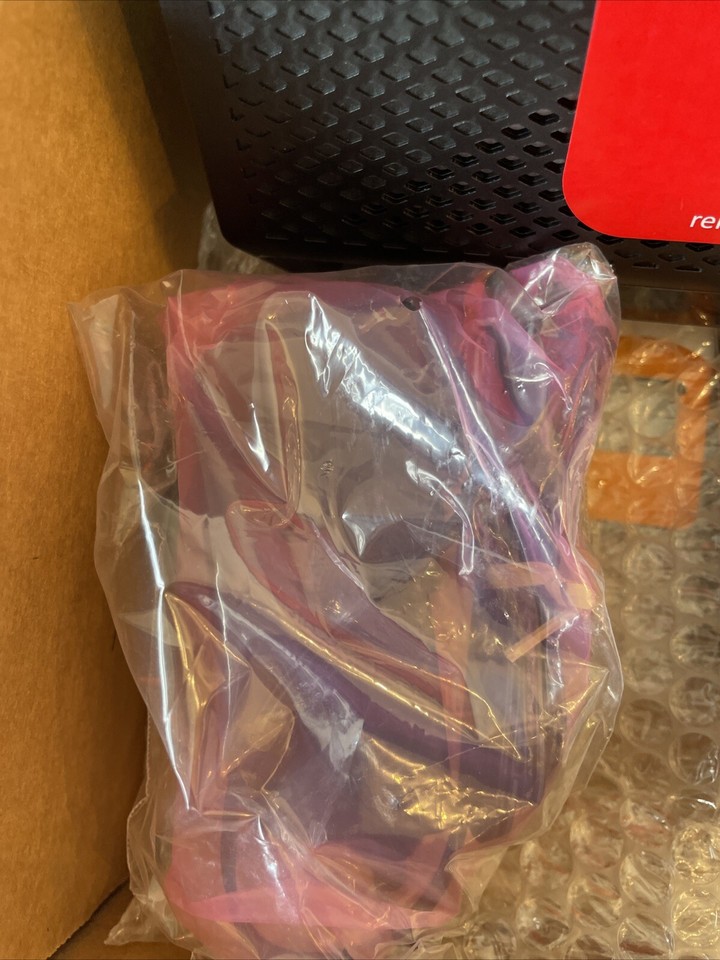 Cradlepoint E100 Series E110-C4D Router + Battery Comcast Business CP2 ...