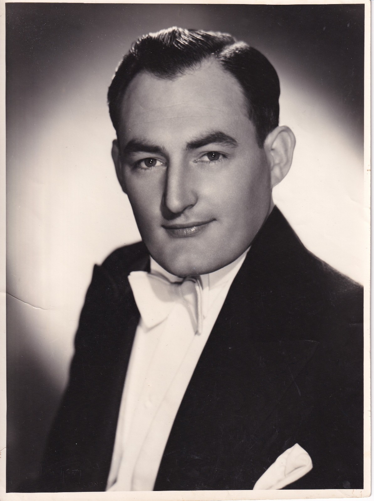 AUTOGRAPHED PHOTO OF OPERA SINGER John Lanigan tenor | eBay
