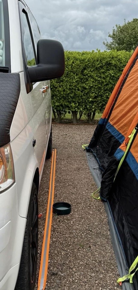 Reflective fence Strip orange wi Stainless eyelets 3.5m Heras Fencing ...