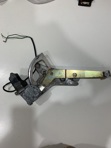 Mercedes Benz W126 560 SEL Right side rear window regulator no ...