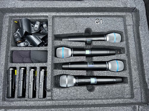 Shure UR4D - G1 Band (470 - 530 MHz) UHF-R Wireless System 4 channel ...