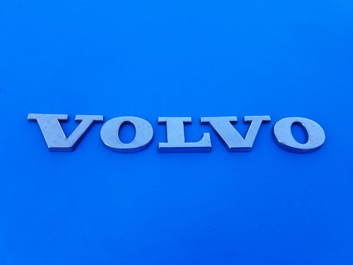 98 99 00 01 02 03 04 05 VOLVO C70 REAR LID EMBLEM LOGO BADGE USED OEM ...