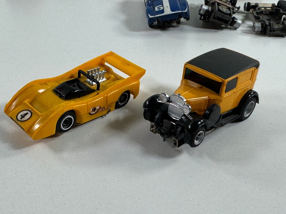 vtg Lot (x12) AFX Slot Cars toy case tyco Dodge aurora mclaren Ford ...