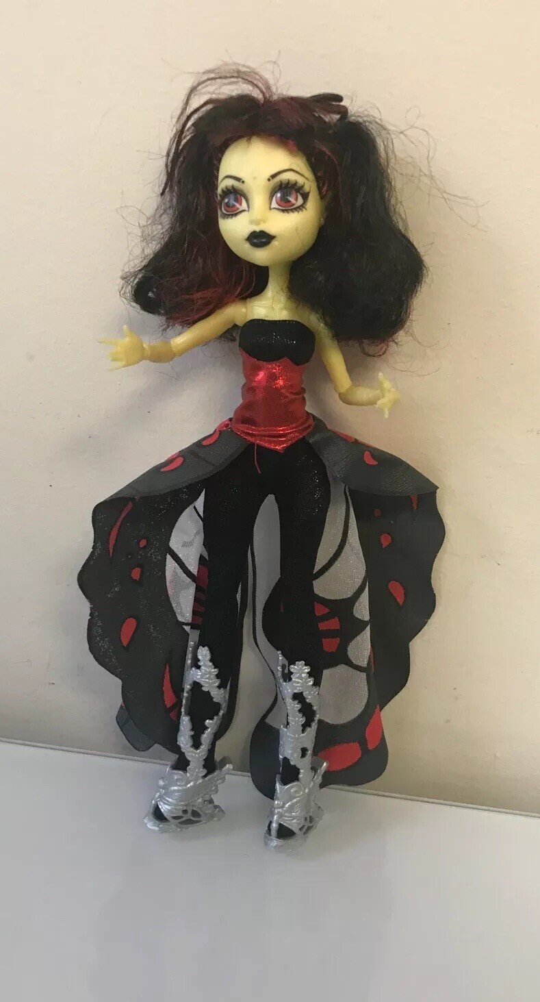 Monster High Boo York, Boo York Gala Ghoulfriends Luna Mothews Doll HTF ...