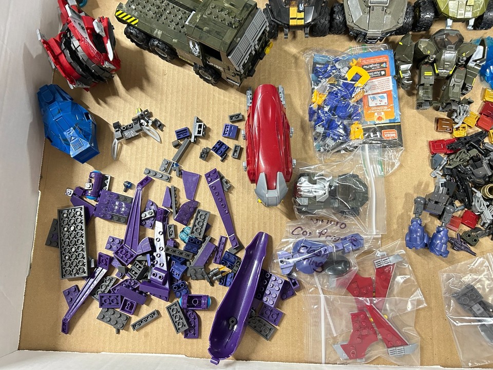 HALO Mega Bloks Construx Huge lot of Loose Vehicles Bricks Parts 17 ...