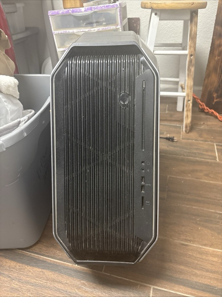 Alienware Area-51 R2 Gaming PC i7-5820K 32G Ram 360G SSD GTX 980 WiFi ...