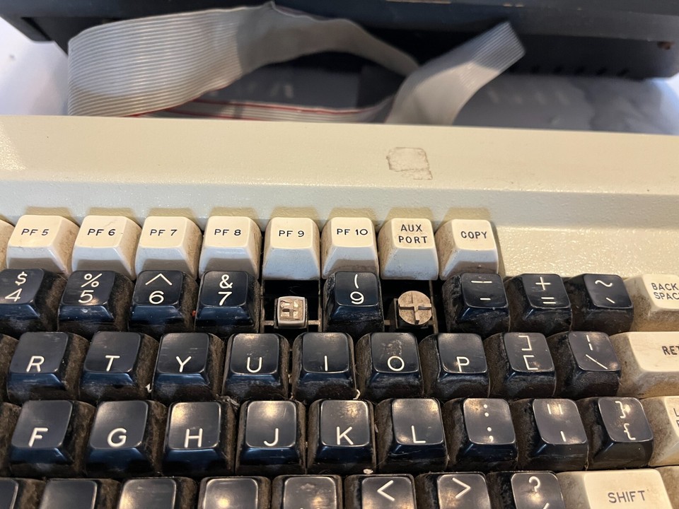 Vintage Volker-Craig VC-4152 Terminal with Keyboard - Powers On | eBay