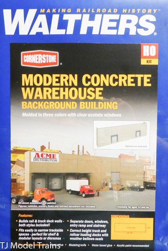 Walthers Cornerstone HO #933-4071 Modern Concrete Warehouse (Background ...