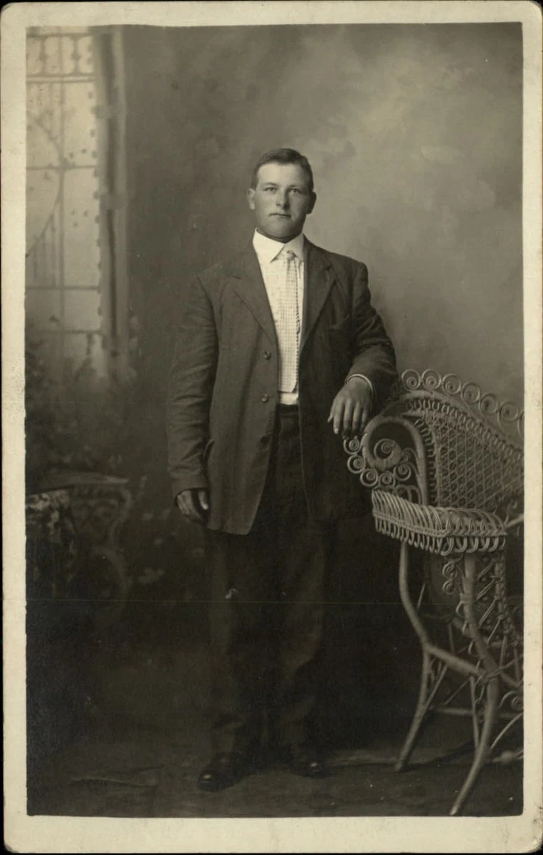Edwardian Portraits Of Men