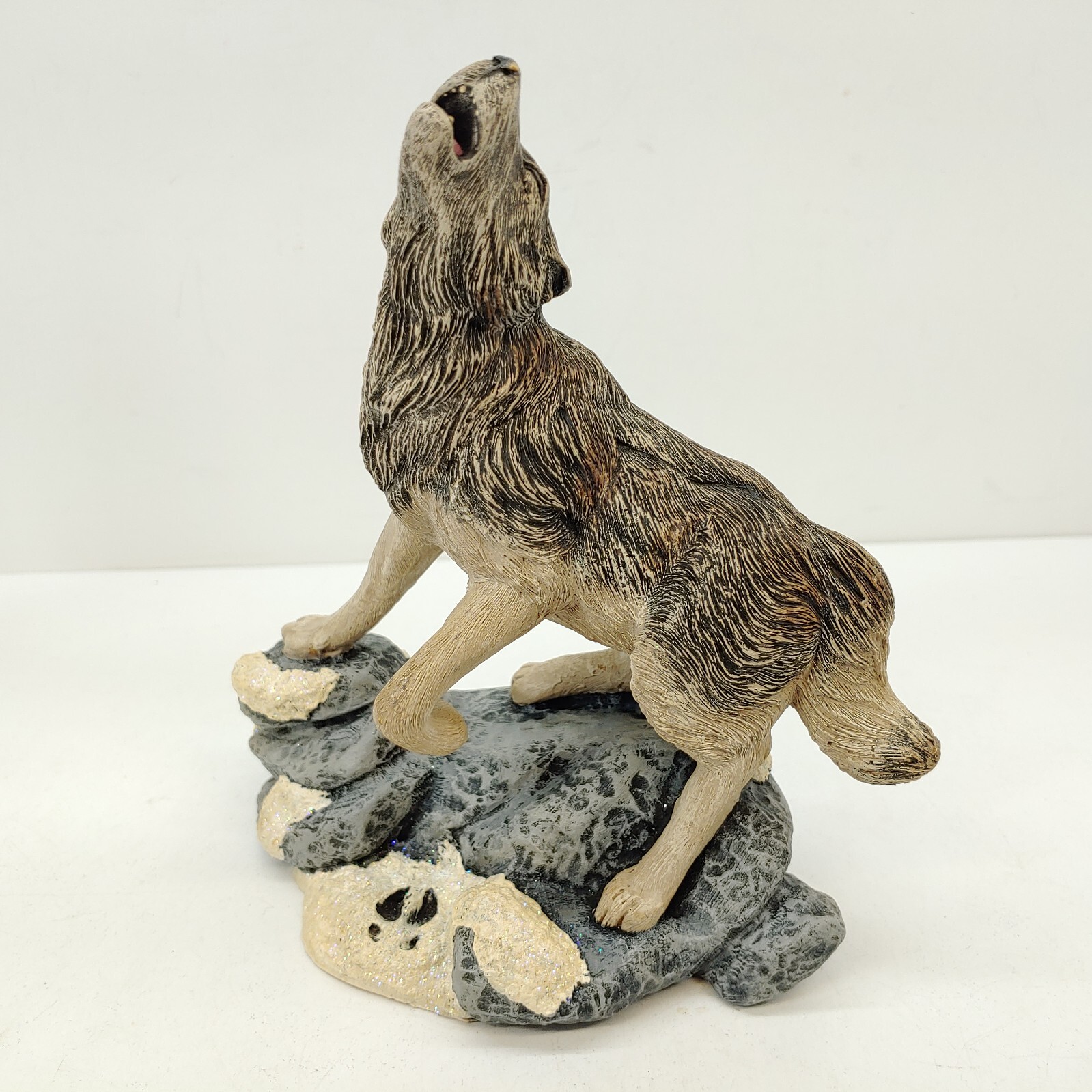 Wolf Howling Rock Snow Base 1995 Jennings Decoy Resin Statue Figurine 7 ...