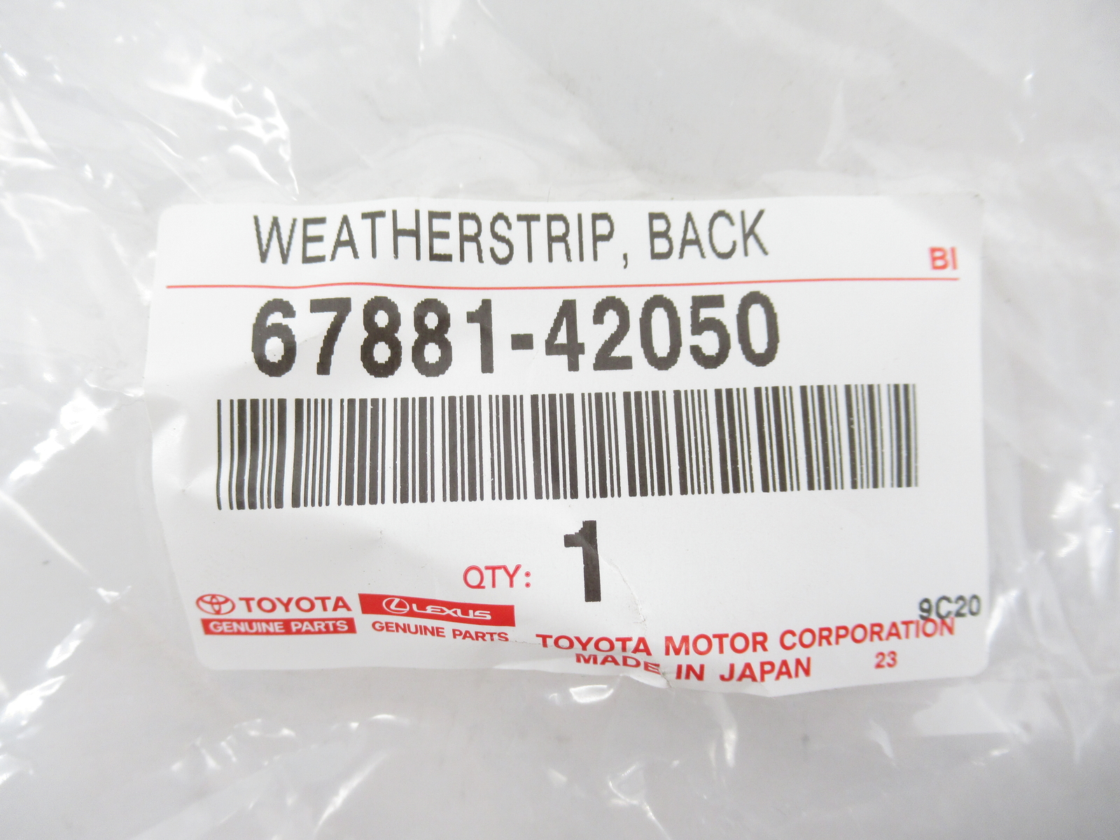 Genuine OEM Toyota 67881-42050 Rear Trunk Hatch Weatherstrip 2011-2012 ...