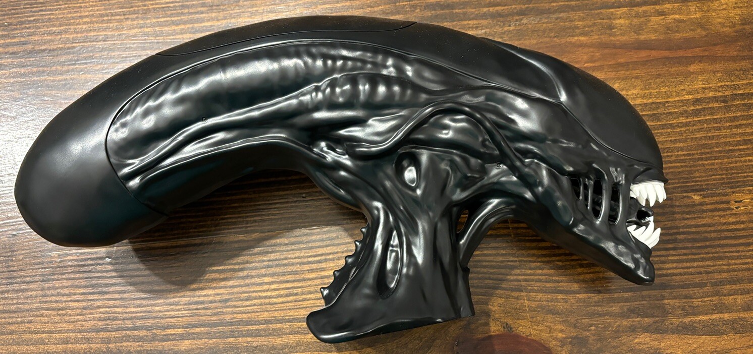 Alien Romulus 2024 Regal Popcorn Bucket | Grelly USA