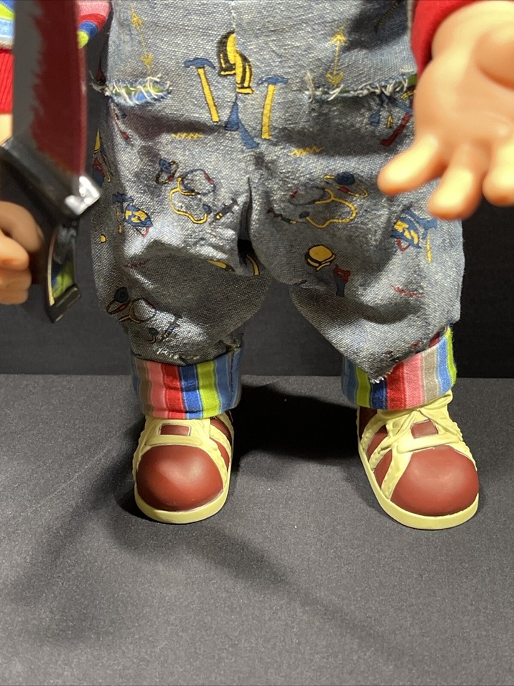 Chucky Action Figure 15" Childs Play Talking Scarred Chucky Doll Mezco ...