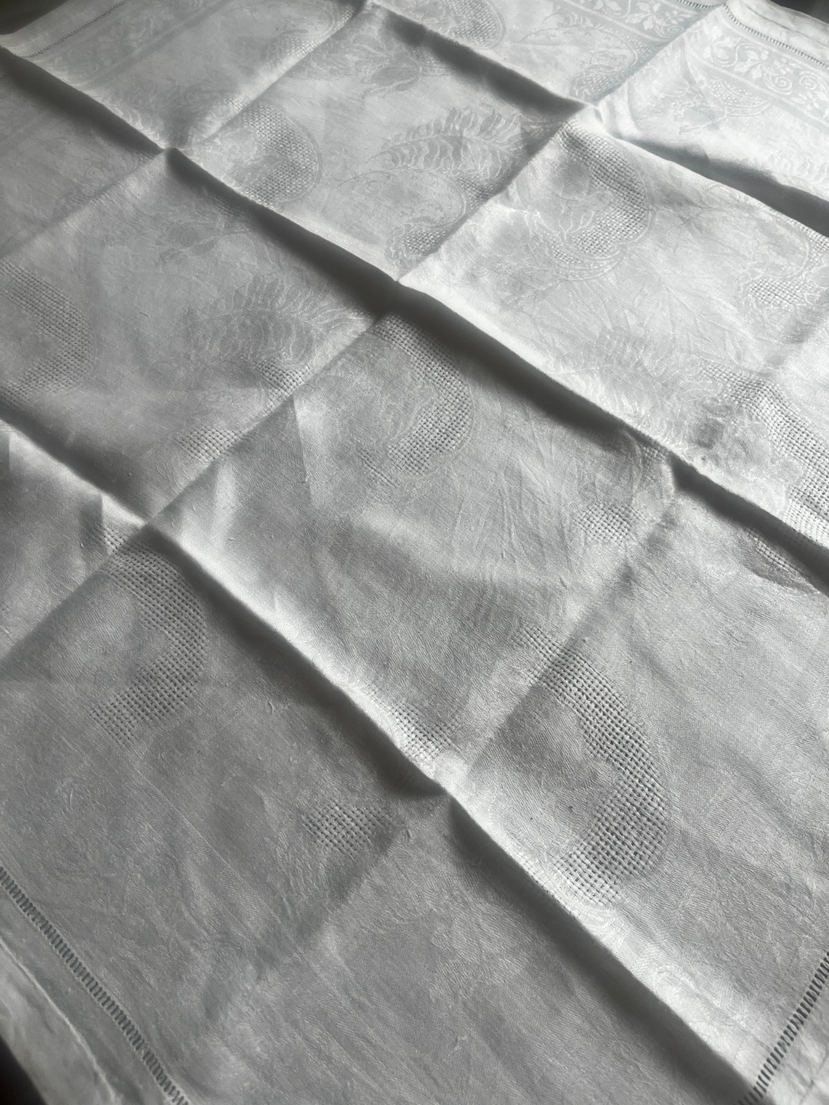 Vintage Irish Linen Damask Tablecloth Scroll White 31"x 31 1/2" | eBay