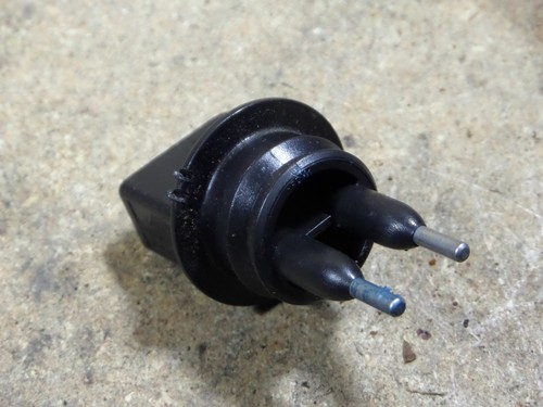 VW Audi Washer Fluid Level Sensor A4 A6 TT Jetta Golf Rabbit Passat 7M0 ...