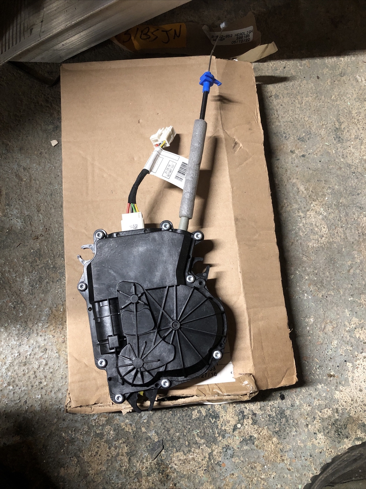 BMW Power Trunk Lock Motor F25 OEM Actuator 927465-104 UA724957807 ...