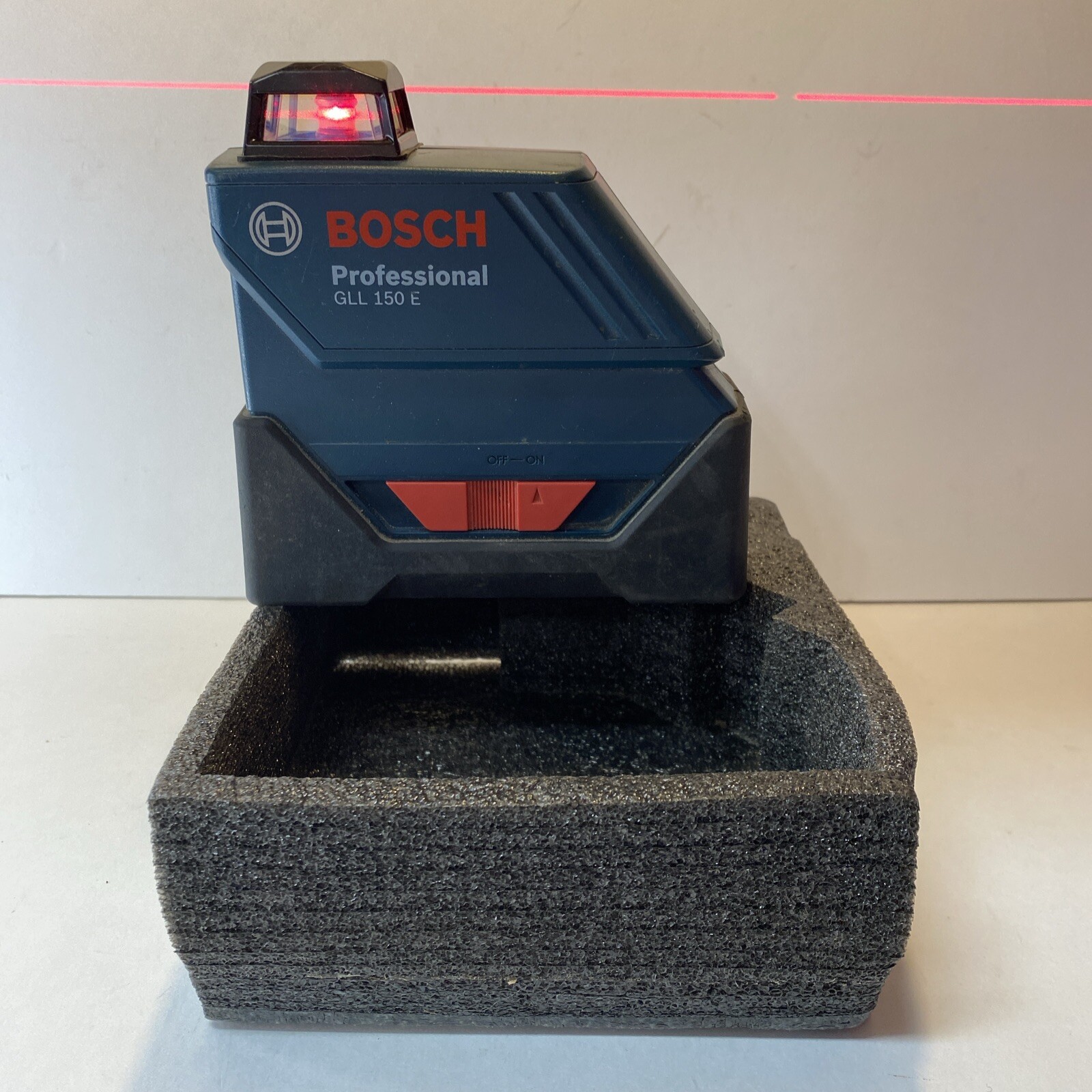 Bosch GLL 150 E Professional Self Leveling Laser Kit Lr3 Receiver BT ...