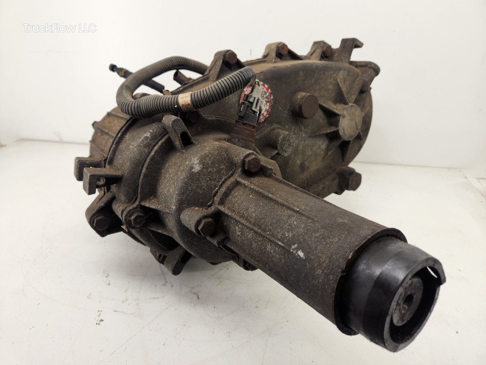 CHEVY NP241C TRANSFER CASE VSS PASSENGER SIDE DROP 27 SPLINE | eBay