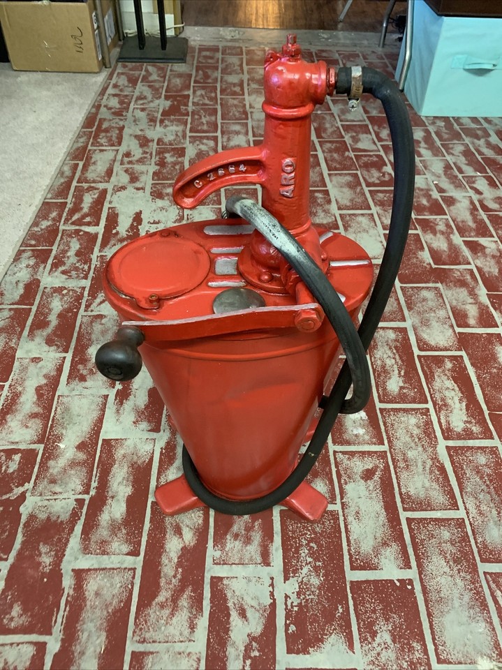 Vintage Mobillube Mobil Oil Aro Gas Station Gear Oil Pump Mancave ...