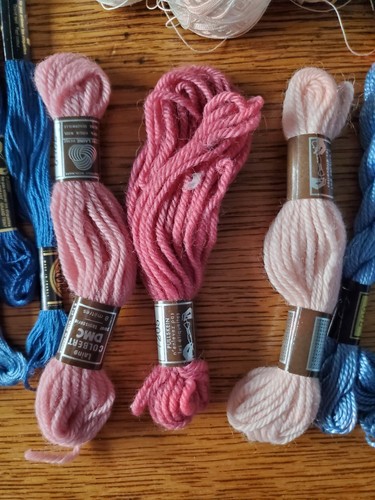 Large Lot of DMC Embroidery Floss, 250+ skeins/rolls. Mixed Colors ...