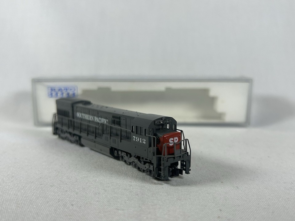 N Kato Southern Pacific U30C #7912 | eBay