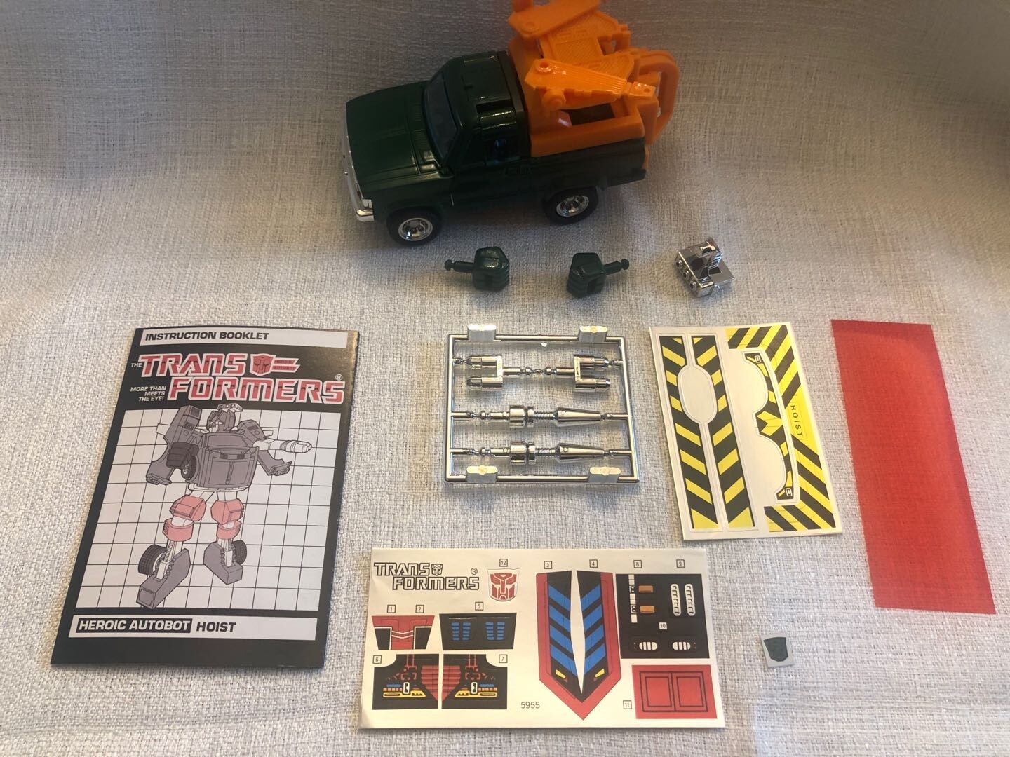 TRANSFORMERS G1 Reissue Hoist and Trailbreaker Brand New Free SpeedPAK ...