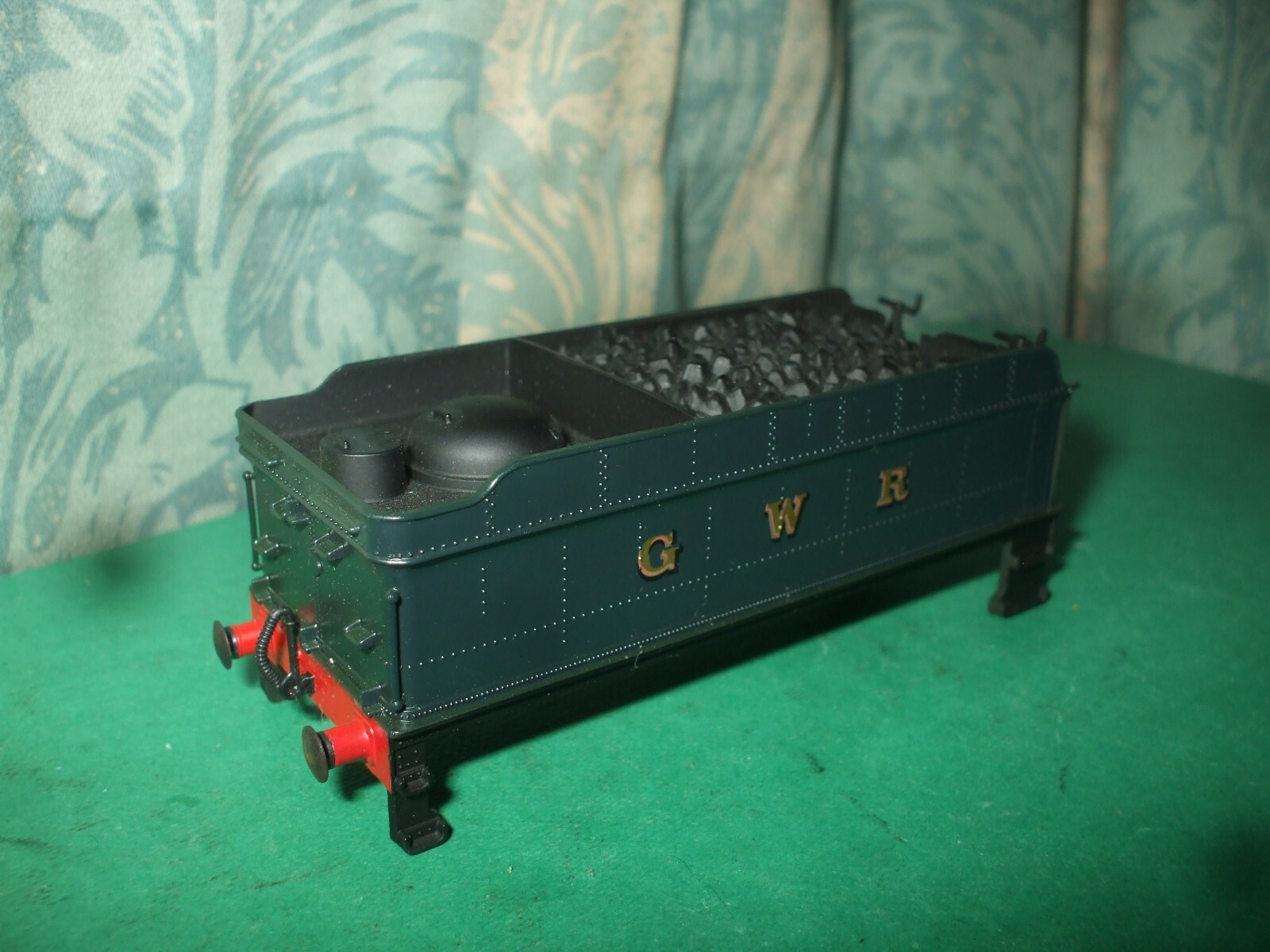 MAINLINE GWR 22XX COLLETT GOODS GREEN TENDER BODY ONLY - No.4 | eBay UK