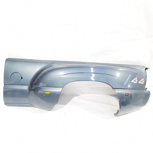 2007 Chevrolet Silverado 3500 OEM Left Quarter Panel Small Damage ...