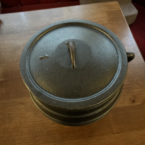 Cast Iron Hanging Potjie Pot Stew Soup Pan with Lid one handle broken ...