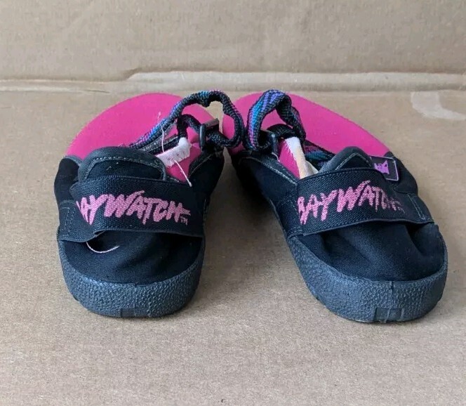 BAYWATCH hot pink beach shoes 1990s aqua-socks size 9 water | eBay