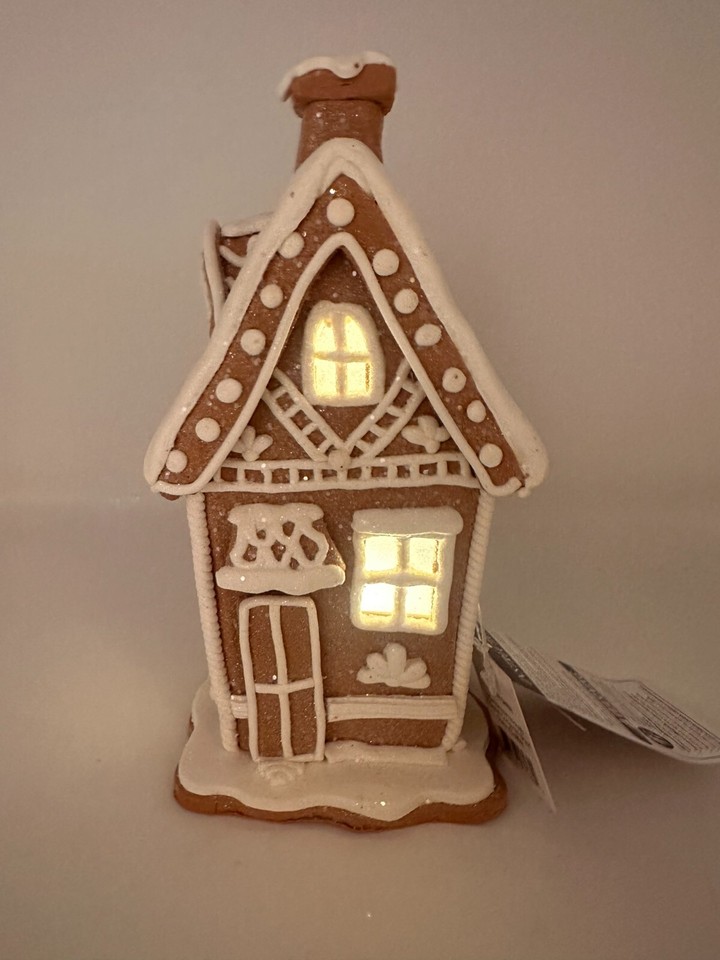 Neutral Gingerbread House, Christmas Village, Brown & White, NEW 7 ...