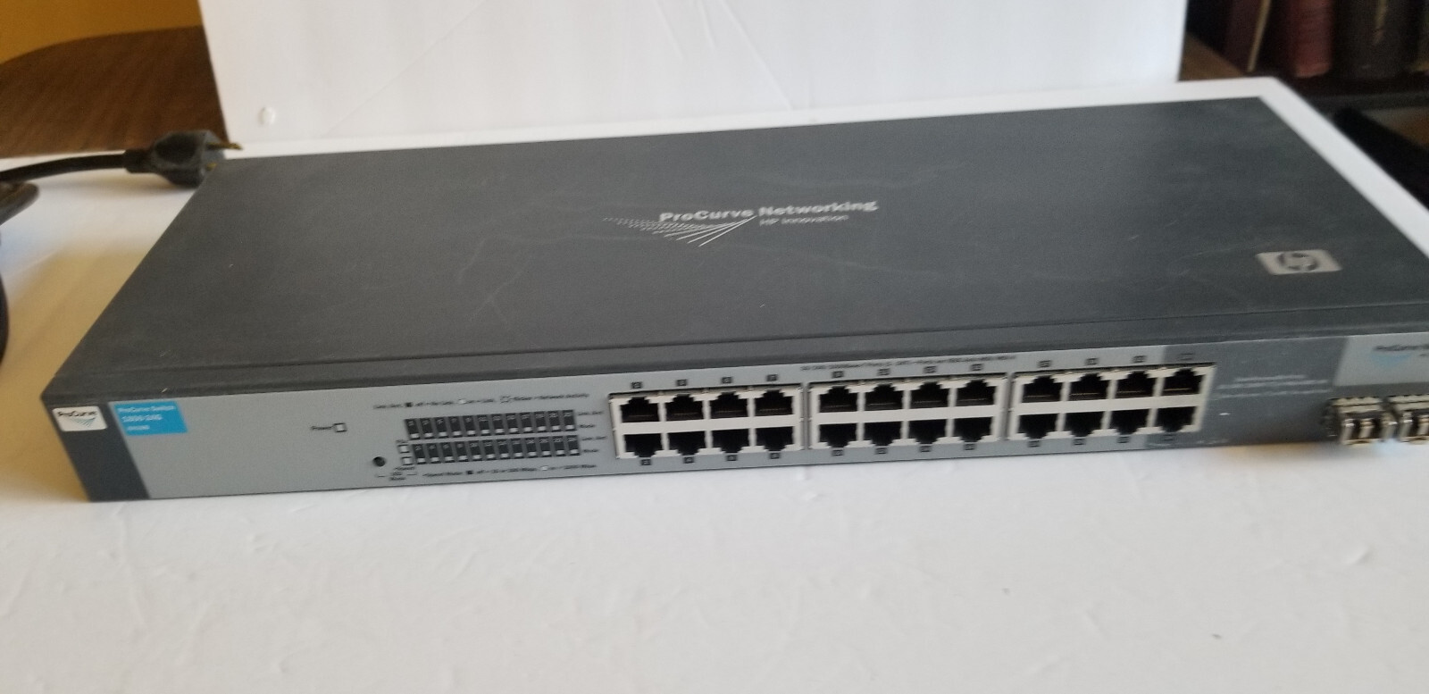 HP ProCurve (J9028B#ABA) 24-Ports Rack-Mountable Switch Managed for ...