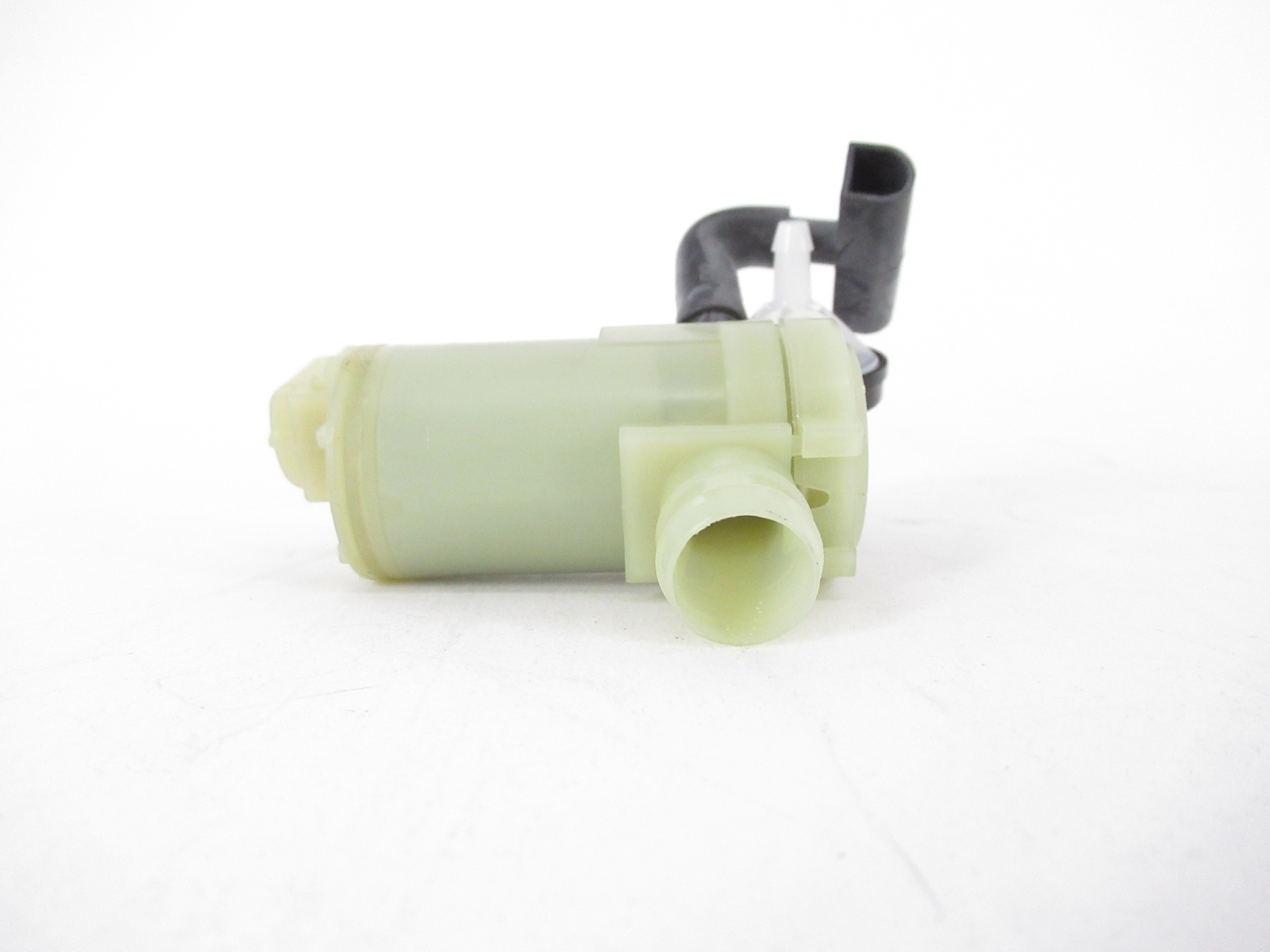 Genuine OEM Mazda D09W-67-482 Washer Pump 2016-2019 CX-3 | eBay