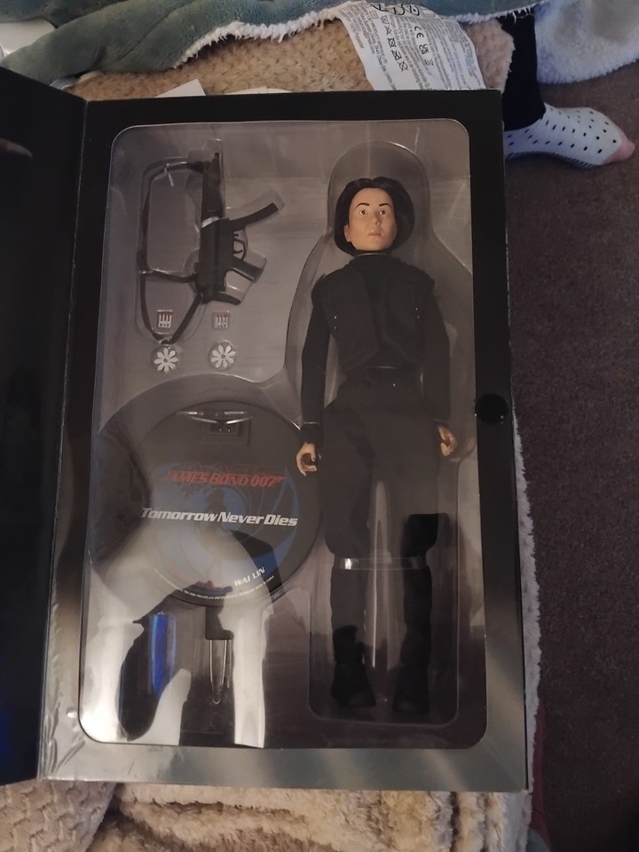 Sideshow James Bond Tomorrow Never Dies - Michelle Yeoh as Wai Lin 12 ...