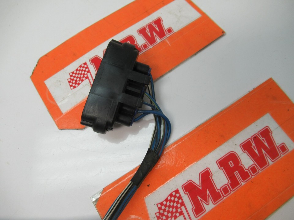 DOOR LATCH LOCK ACTUATOR WIRE PLUG CONNECTOR for 00 01 02 03 04 05 MR2 ...