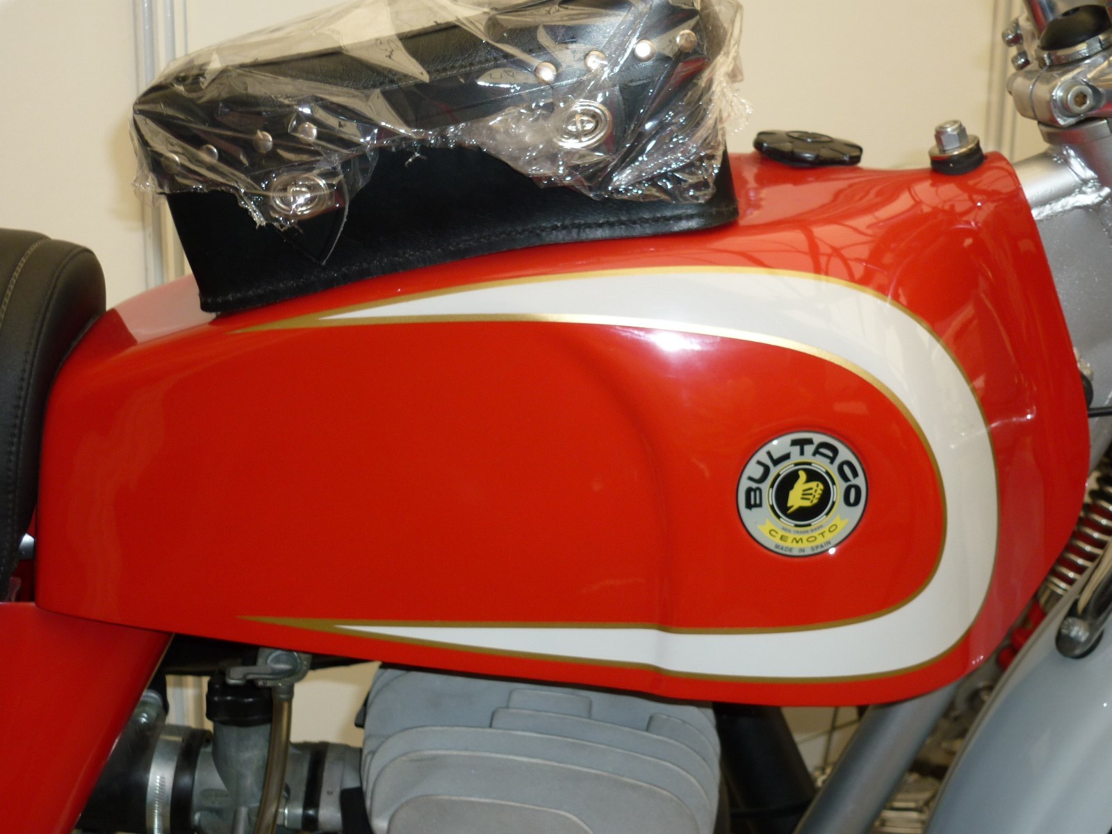 BULTACO MATADOR MK5 SD GAS TANK + SIDE PANELS MATADOR FUEL TANK NEW MK5 ...