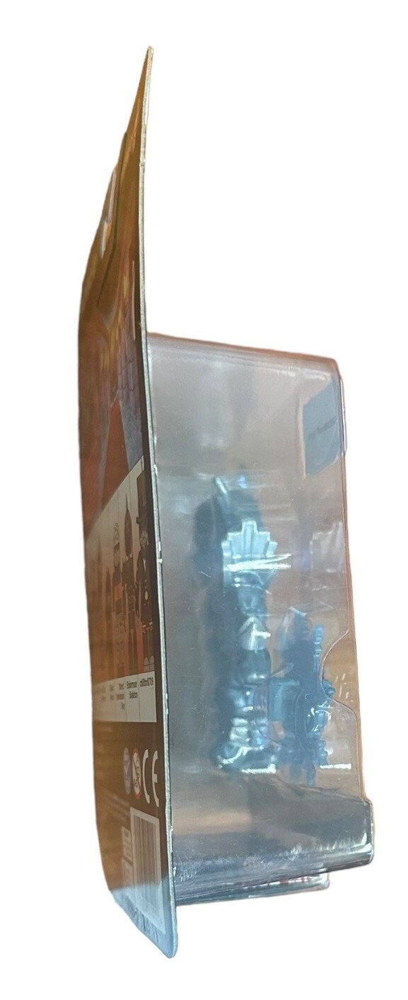 SDCC 2019 Gentle Giant ROBLOX Frostbite General Figure With Game Code ...