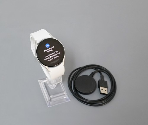 Samsung Galaxy Watch5 SM-R905U 40mm LTE Aluminum Smartwatch Silver w ...