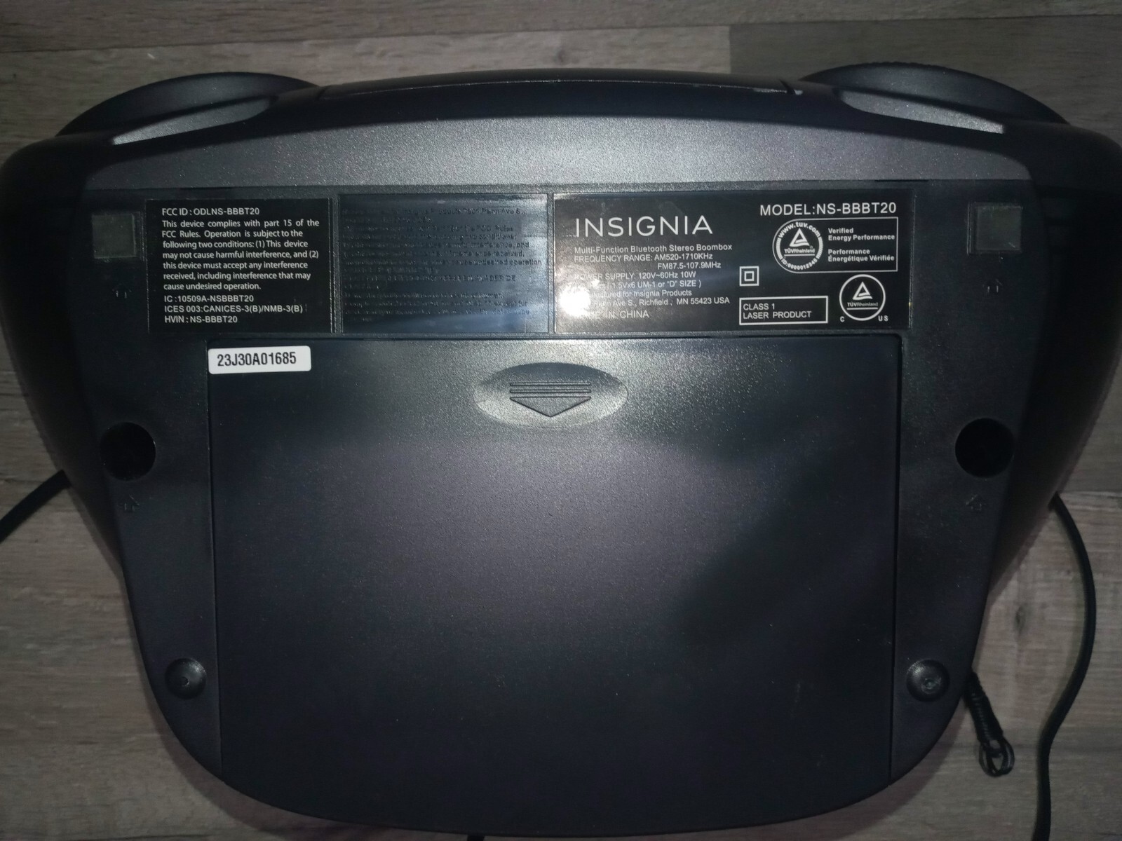 Insignia AM/FM Radio Portable CD Boombox With Bluetooth - Silver (NS ...