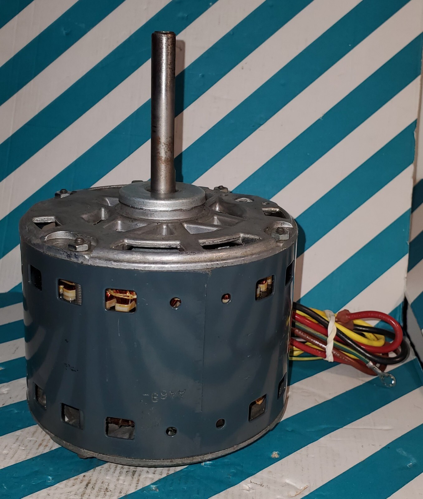 GE. 5KCP39HGAA63AS. Blower Motor. 1/3 HP. 5KCP39HG AA63AS. 1060RPM ...