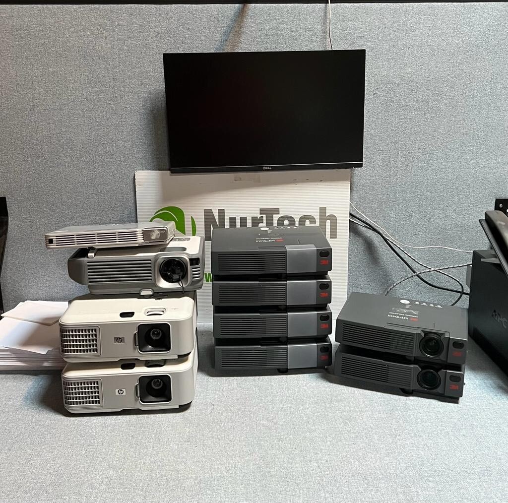 Lot of 10 Brands 3M MP7640i , HP VP6310 / VP6220 , Casio XJ-S41BB Mix ...